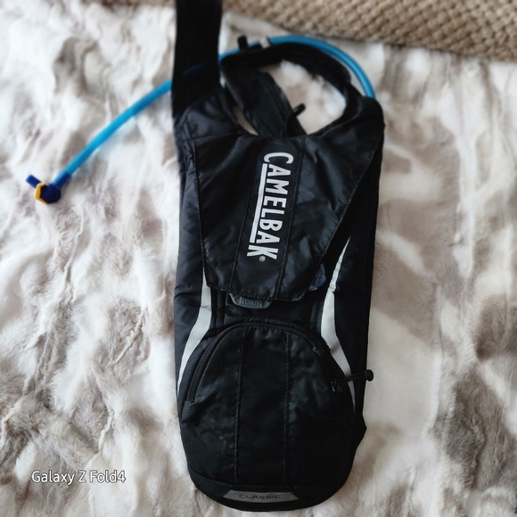 Camelbak | Other | Camelbak Classic Hiking Running Workout Hydration ...